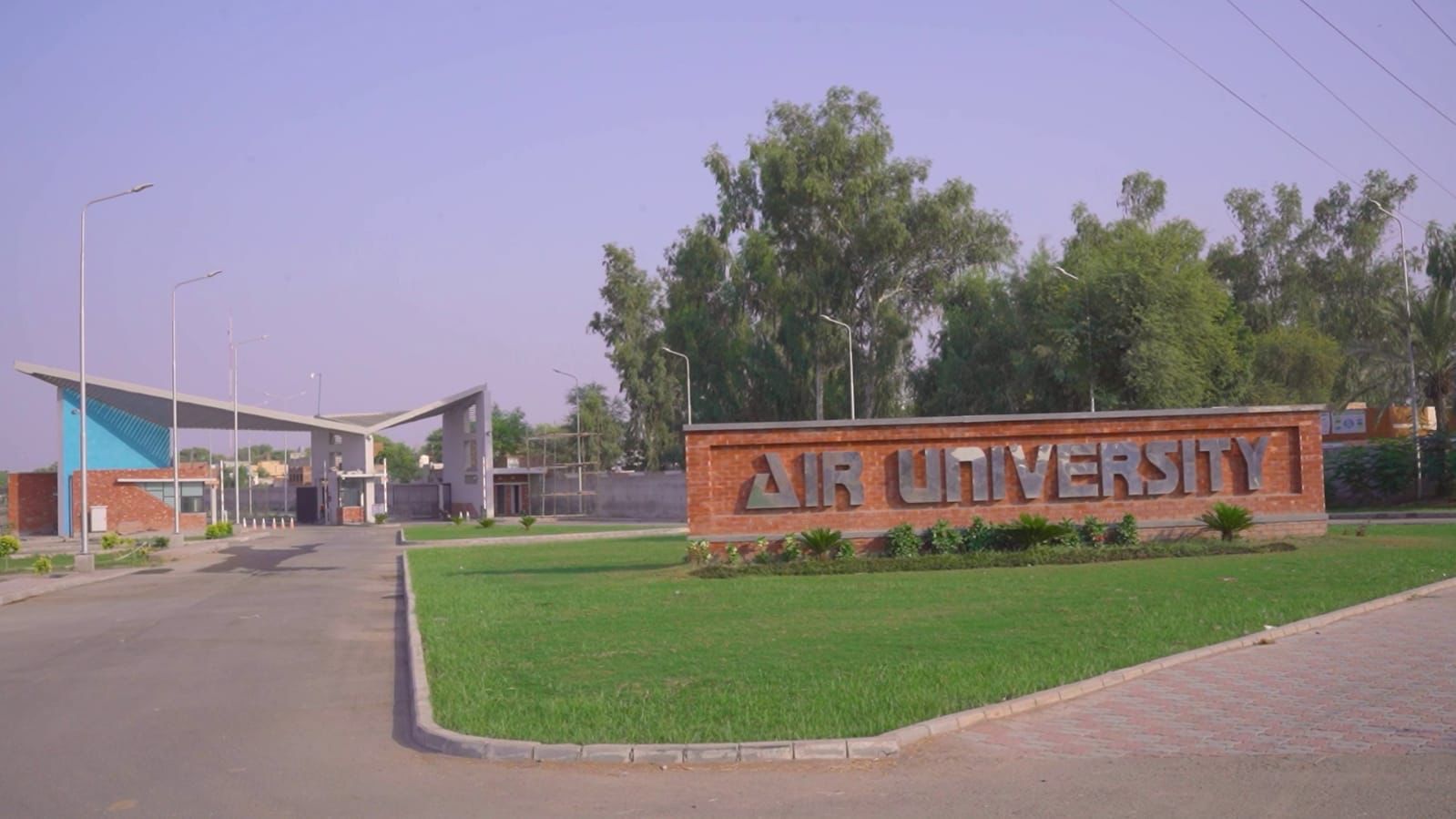 au.edu.pk - /Pages/Admission/AU_AdmissionAdv/